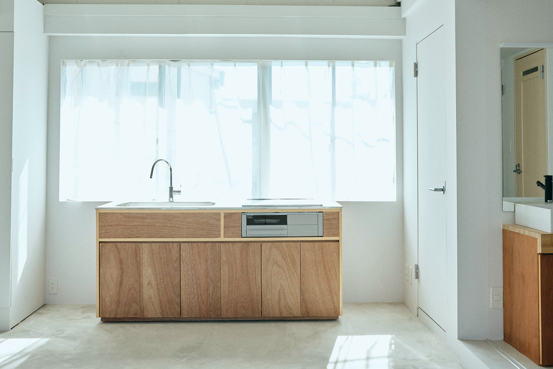 aL/Right STUDIO. - STUDIO PRESS