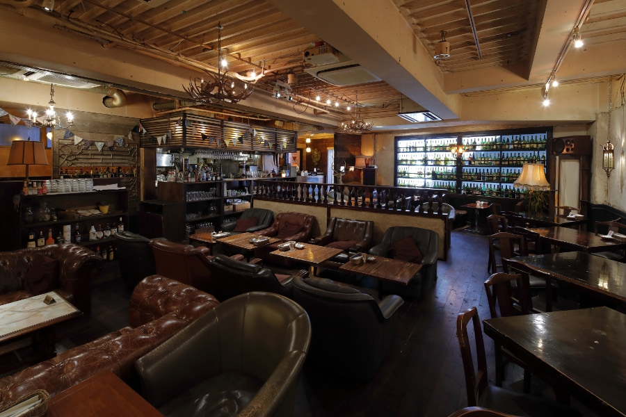 CAFÉ CARAT - STUDIO PRESS