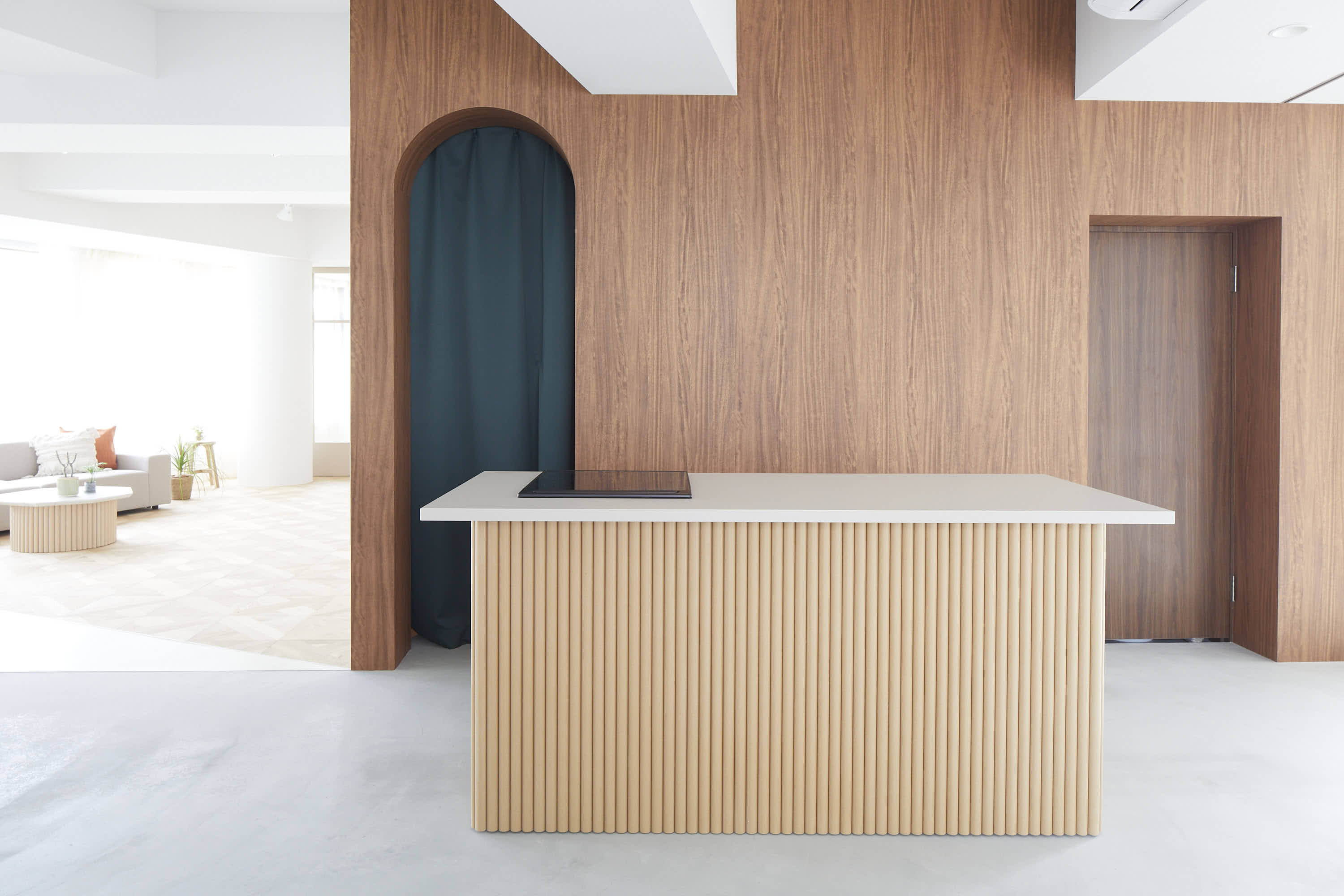 Beige/R STUDiO - STUDIO PRESS