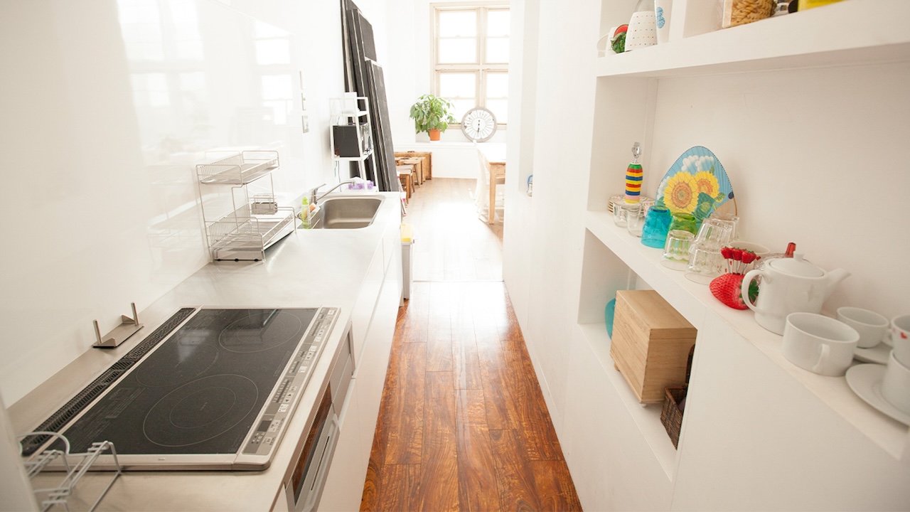 STUDIO SHOWCASE – APRICOT – - STUDIO PRESS